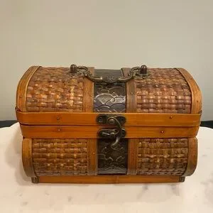 Storage & Organization | Vintage Woven Wicker Storage Chest Box ...